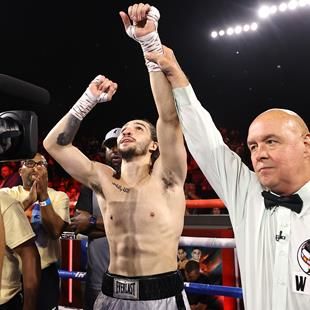 Boxing news - Muhammad Ali's grandson wins first professional bout as ...