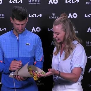 'I'm thrilled!' - Novak Djokovic gives flowers to Eurosport's Barbara ...