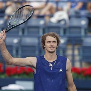 Alexander Zverev beats Lorenzo Sonego in Dubai to reach first semi-final of the year - Tennis ...