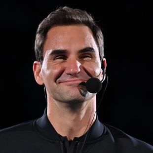 Roger Federer makes Halle Open appearance, waiting for 'body to heal ...
