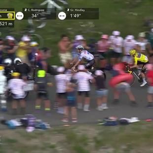 ‘Oh no!’ - Motorbikes impede Tadej Pogacar, foils attack on Vingegaard ...