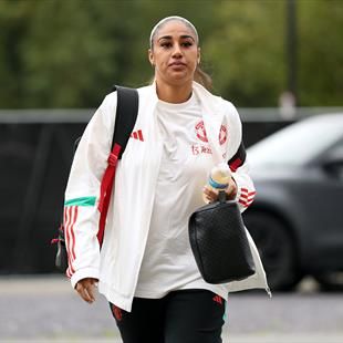 Manchester United: Defender Gabby George set to miss rest of season ...