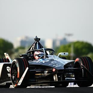Formula E Highlights: Nick Cassidy comms confusion as Mitch Evans wins thrilling Shanghai E-Prix ...