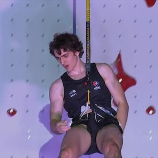 Sam Watson storms ahead of Xinshang Wang to win Speed Final at IFSC ...