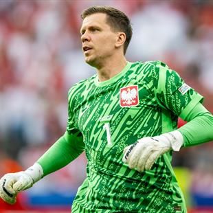 'No guarantees for Wojciech Szczesny' to start as goalkeeper if he ...