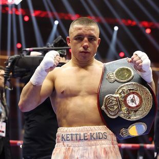 Nick Ball v Ronny Rios LIVE - Ball stops Rios to defend WBA ...