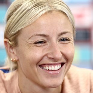 England captain Leah Williamson 'refreshed' in Lionesses camp after ...