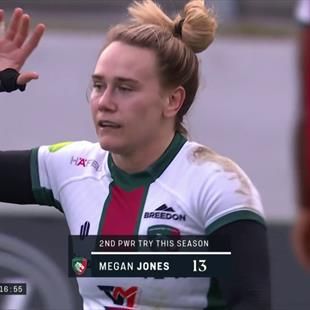‘Built for the big occasion’ – Meg Jones steals possession and runs in ...