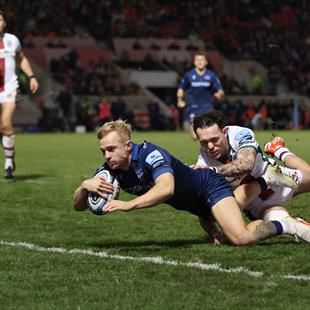Arron Reed dives over after Sale Sharks ‘cavalry’ arrive to attack ...
