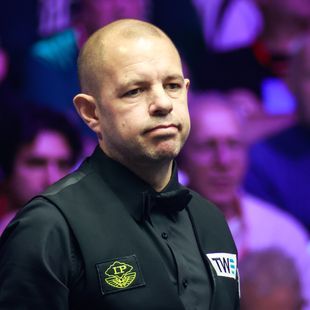 UK Championship 2024: Barry Hawkins outlasts Mark Allen in early ...