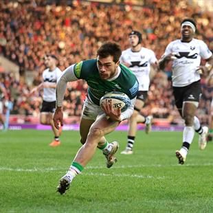 Leicester Tigers v Bristol Bears: Ollie Hassell-Collins powers his way ...