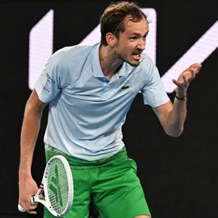 Daniil Medvedev kicks camera, tosses racquet, and whacks ball in show ...