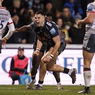 ‘Big try’ – Will Rigg dots down at end of superb move to restore Exeter ...