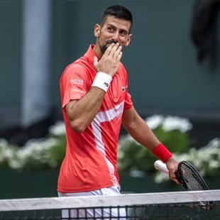 Racquet smash during win over Matteo Arnaldi helps Novak Djokovic 'find ...