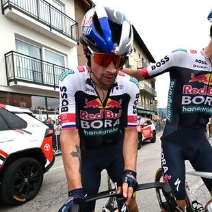 Primoz Roglic abandons Giro d'Italia after latest crash on treacherous ...