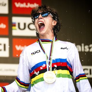 Jackson Goldstone and Valentina Holl secure downhill golds at 2025 UCI ...