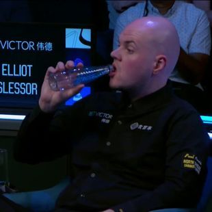 'Who would have thought it?!' - Mark Allen lands beautiful red to win ...