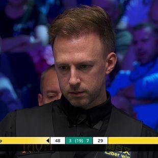 Judd Trump flukes red after free-ball controversy against Mark Selby in ...