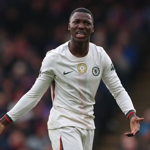 Moises Caicedo one of three stars facing contract 'stand-off' with ...