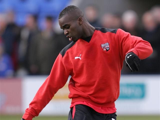 Osborne staying with Bees - TNT Sports