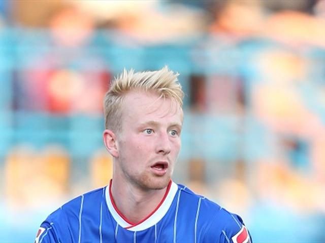 Beck off to Glovers - TNT Sports