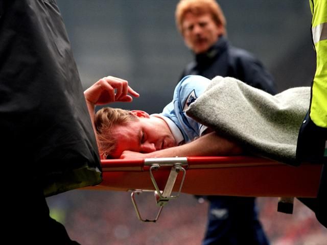 Nineteen years on, David Busst reveals scars from horrific 1996 leg ...