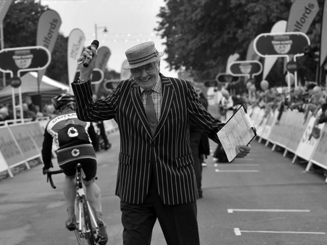 ‘David Duffield was more than a commentator, he was an entertainer ...