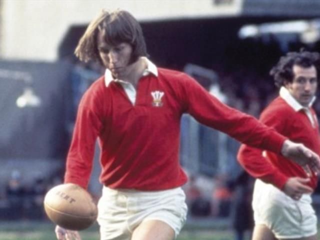 JPR Williams: Wales and Lions legend dies aged 74 - TNT Sports