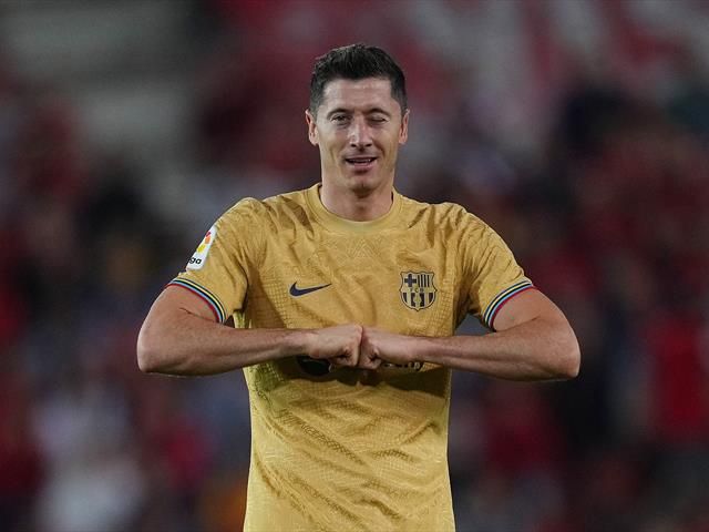 La Liga result - Robert Lewandowski scores only goal as Barcelona ...