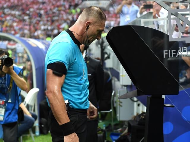 How does VAR work at the World Cup? What is semi-automated offside and ...
