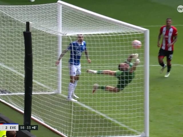 'Unbelievable goalkeeping!' - Jordan Pickford makes incredible triple ...
