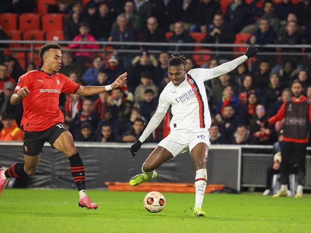 Rafael Leao scores fine individual goal as AC Milan extend aggregate ...
