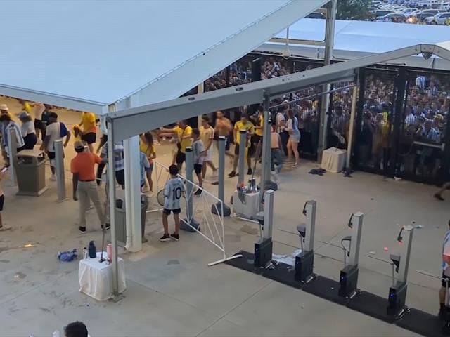 More footage of fan trouble that delayed 2024 Copa America final ...