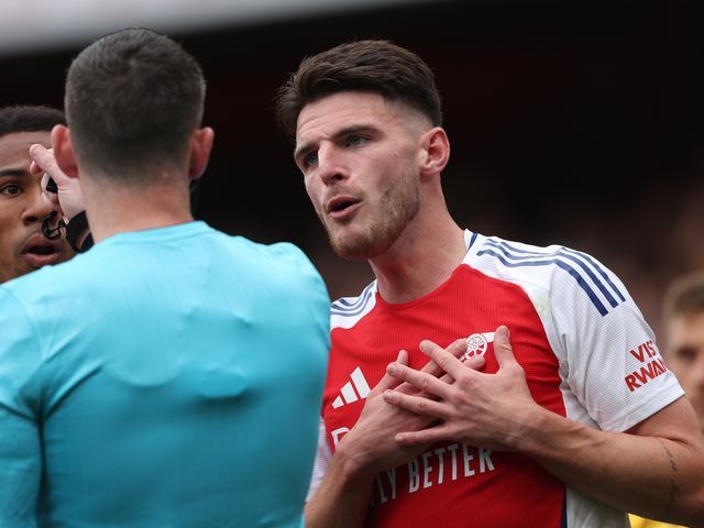 Martin Keown and Peter Crouch left baffled by controversial Declan Rice ...