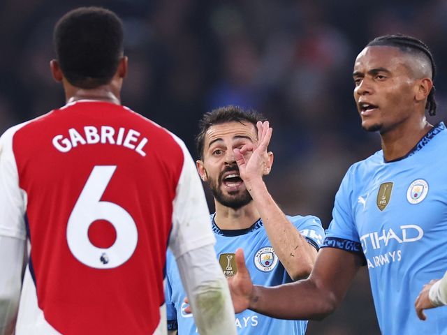 Manchester City players fume at Arsenal tactics in 2-2 Premier League ...