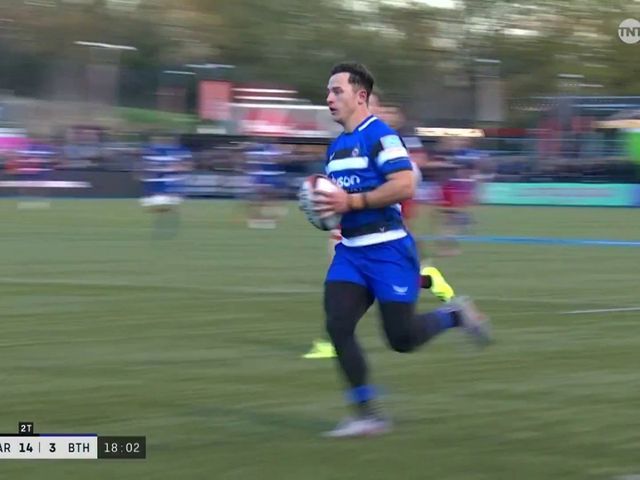 Henry Arundell SCORCHES turf for stunning Bath intercept try against ...