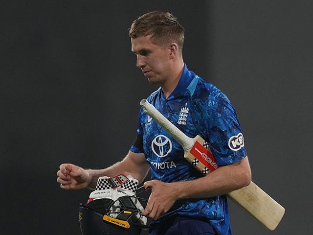 Zak Crawley out early caught behind as England lose first wicket in run ...