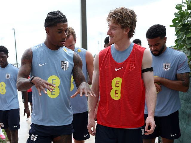 Anthony Gordon reveals Marcus Rashford talks ahead of Barcelona move ...
